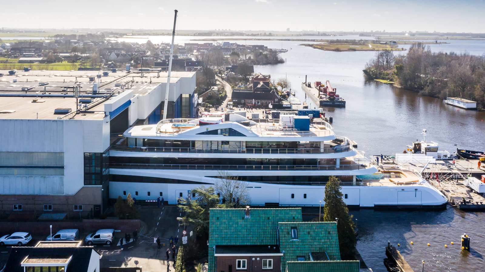 Yacht VIVA - FEADSHIP Project 817, Feadship | CHARTERWORLD Luxury ...